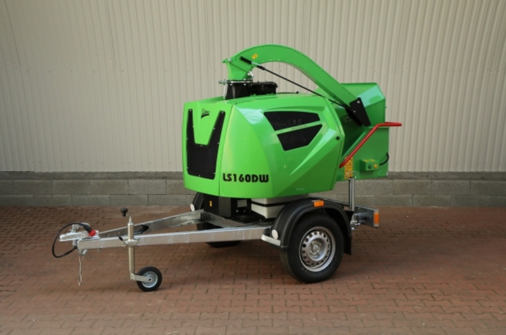 Výkonný štěpkovač na naftu LS 160 DW | Laski